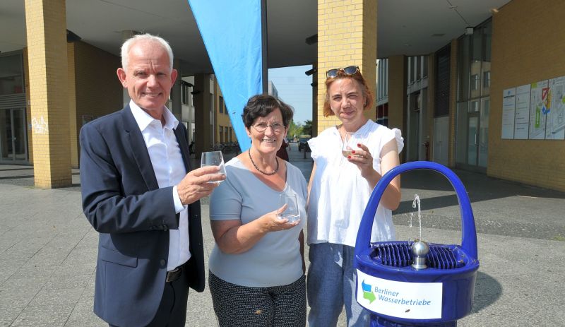 Besuch des Trinkbrunnens am Alice-Salomon-Platz - Berlin.de