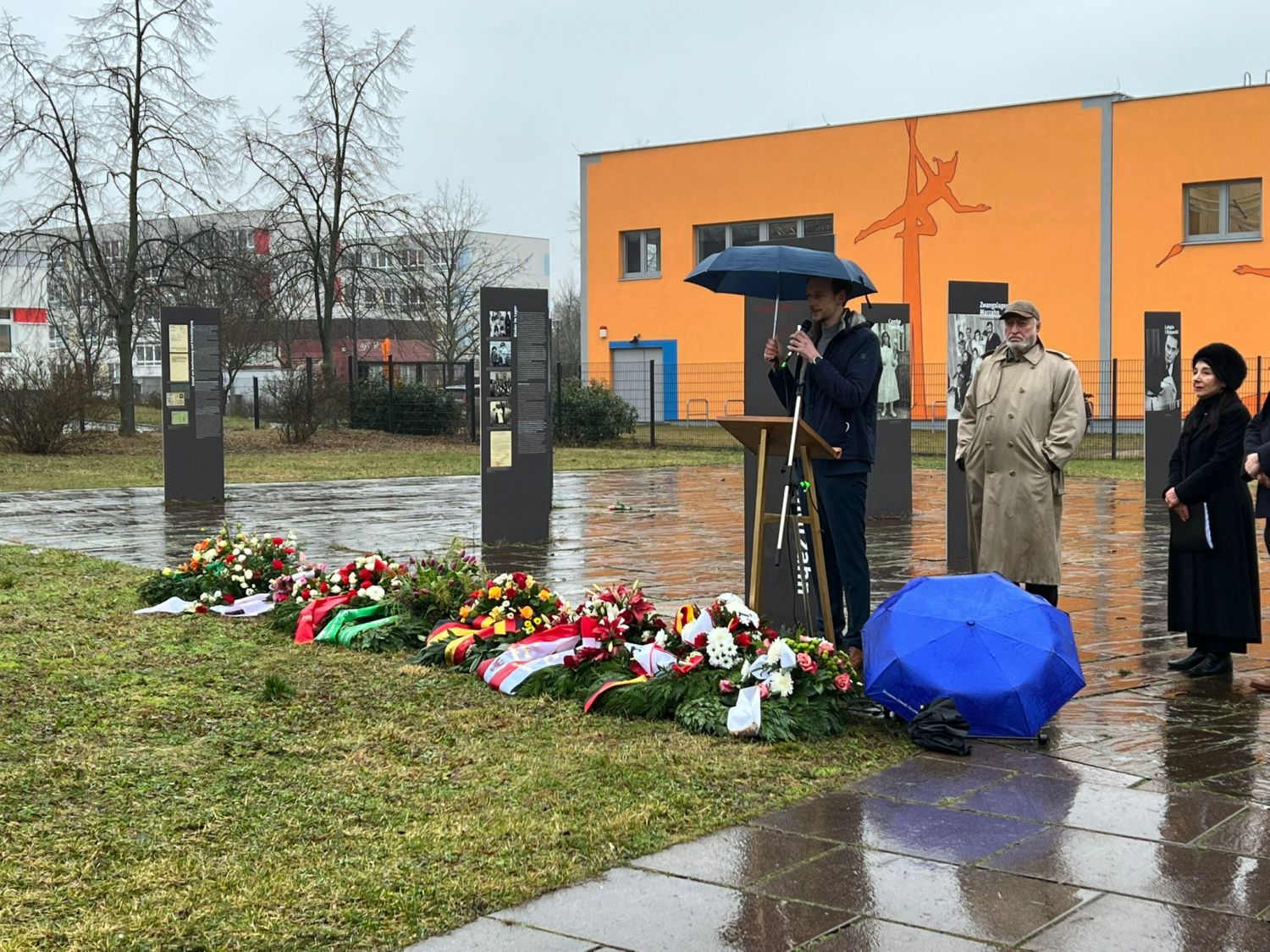 Kranzniederlegung zum Gedenken an die Befreiung des ...