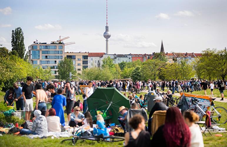 Mauerpark In Berlin: Sanierte Kartoffelhalle Wird Kulturzentrum – HYSK