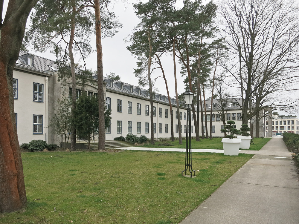 Hauptquartier General Lucius D. Clay - Berlin.de